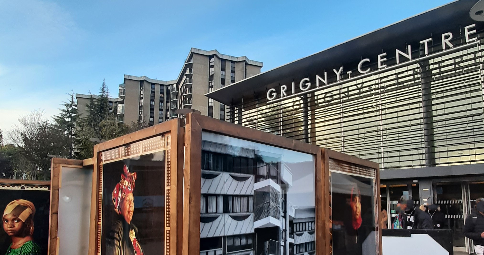 Les Mamas de Grigny vous attendent en gare de Grigny Centre